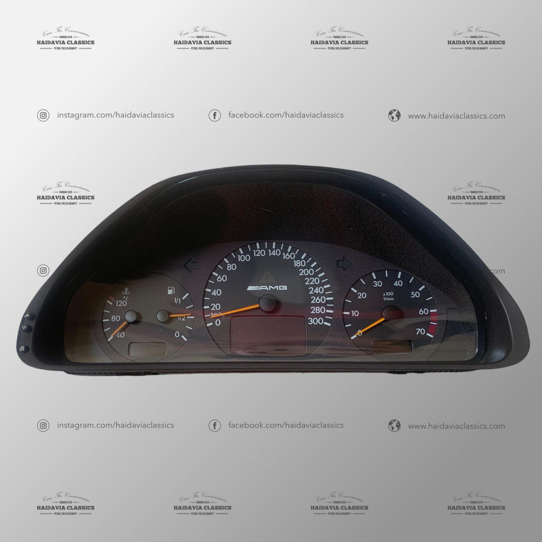 Genuine Mercedes-Benz W210 E55 AMG Speedometer 300km/h – Haidavia Classics
